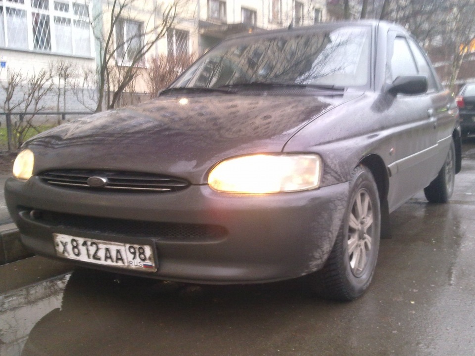 Итак вот он желанный Escort — Ford Escort Mk6 1 3 л 1997 года