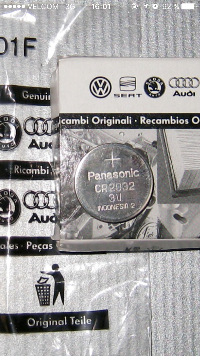Лайфхак по замене элемента питания или батарейки ключа VW golf 6 ...