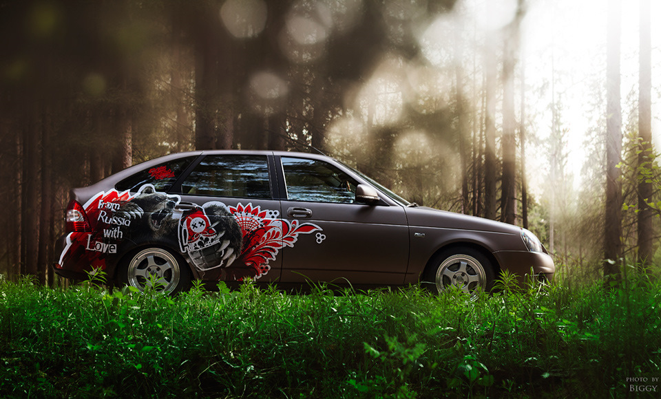 Trash Polka, medved', balalayka, russkiy les, vodka & Priora. Lada ...