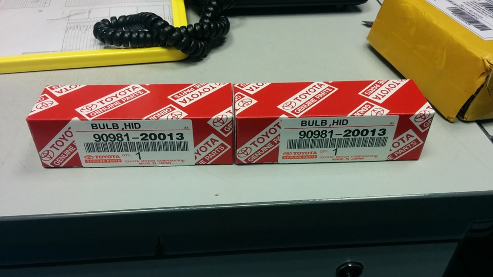 Лампы ксеноновые (посылка из китая) — Toyota Corolla Fielder (E130), 1 ...
