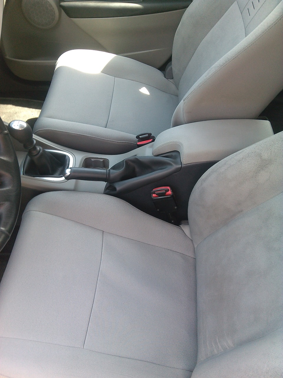 Постирал сиденья (передние) — Renault Megane III, 1,5 л, 2010 года ...