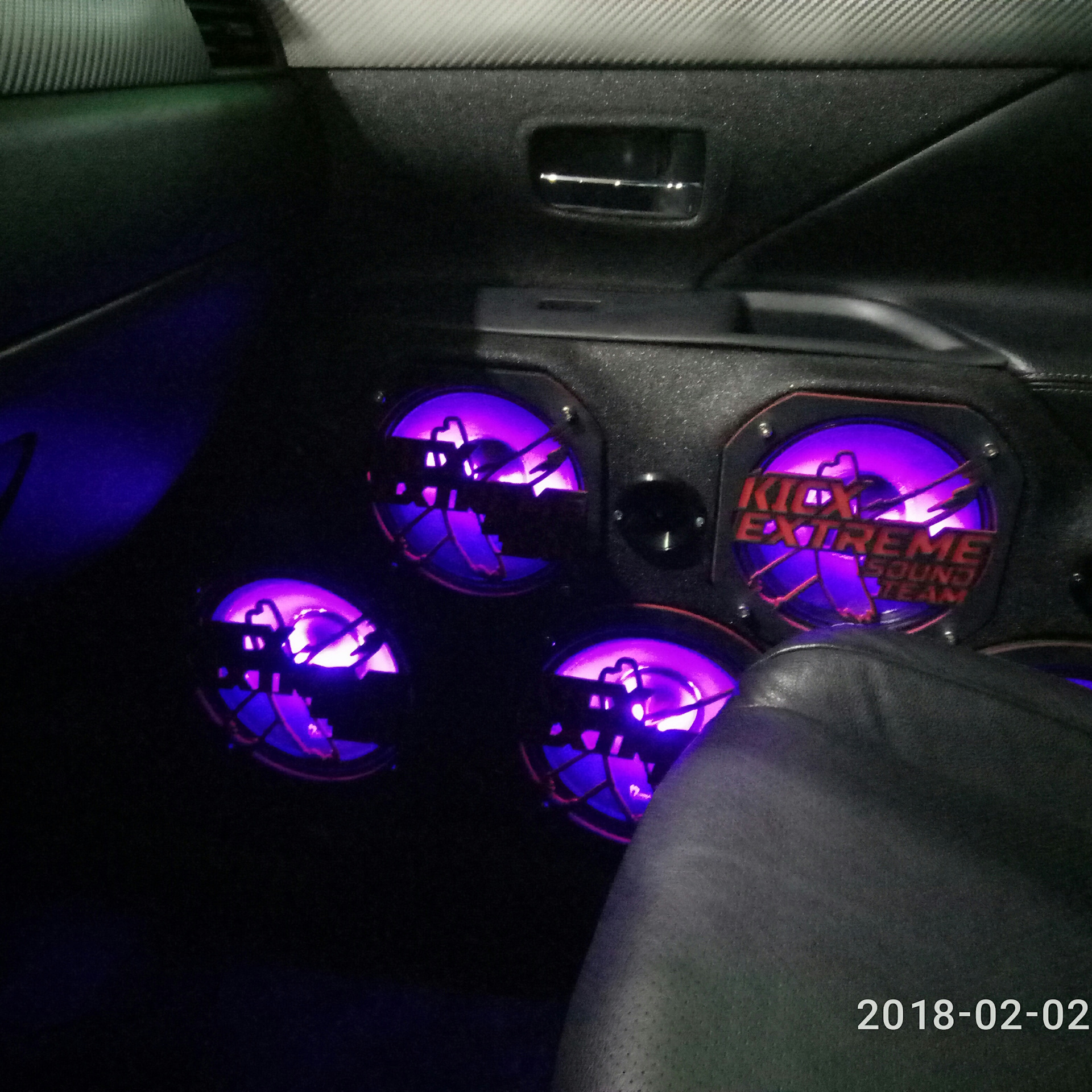 Kicx extreme sound team — Mitsubishi Outlander (3G), 3 л, 2013 года | автозвук | DRIVE2