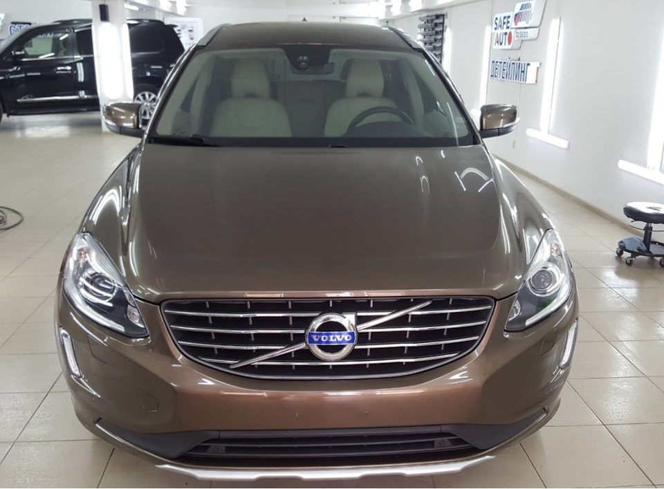 Отмыли и отполировали, нанесли керамику — Volvo XC60 (1G), 2,4 л, 2014 ...