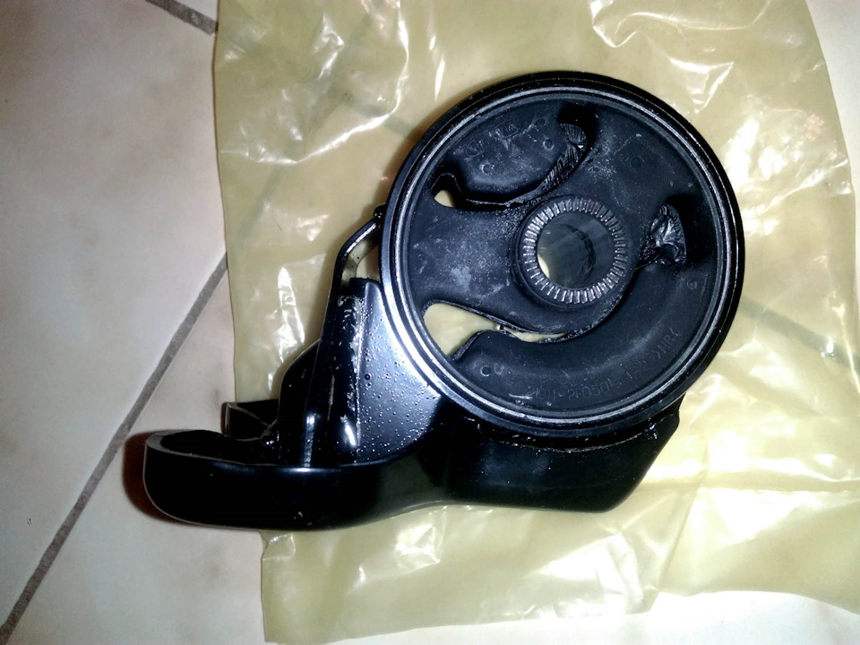 #19 ТО-130000 км. Замена передней опоры, свечей, ламп ПТФ. — KIA Cerato ...