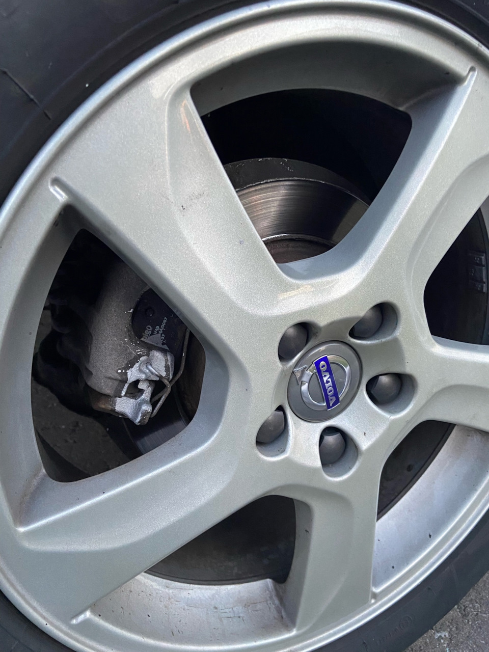 Плановое ТО + дополнительные работы — Volvo V40 Cross Country, 1,5 л ...