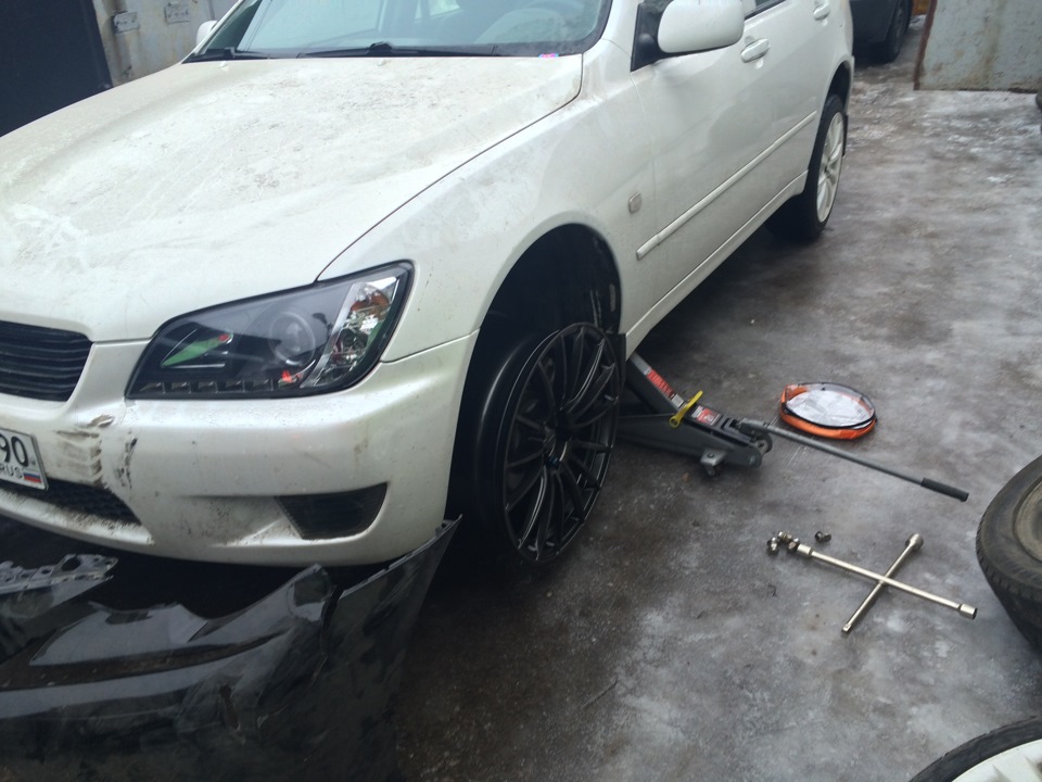 Звук выхлопа Invidia + Weds sa-15r на IS200 — Lexus IS III, 2,5 л, 2013 ...