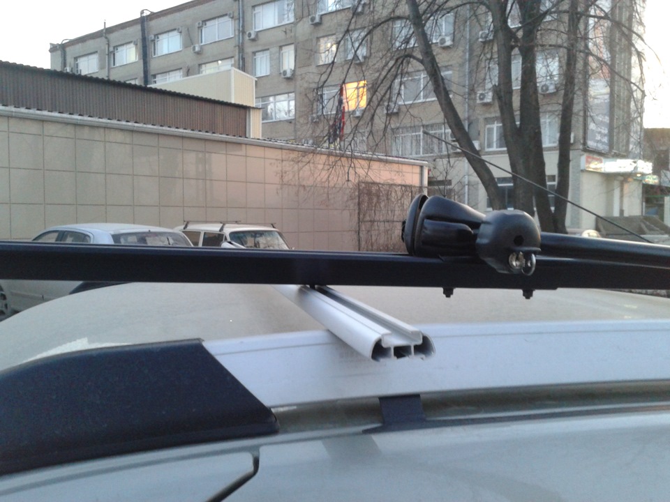 Крепление для велосипеда на крыше — Renault Logan (1G), 1,6 л, 2013 ...