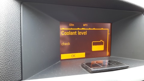 1304677 Крышка расширительного бачка / Astra-H, Corsa-D, Signum, Vectra ...