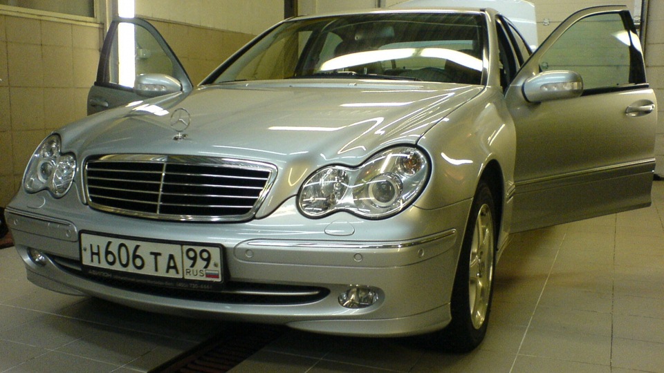 Mercedes-Benz C-Class (W203) 3.2 бензиновый 2003 | C320 4Matic на DRIVE2