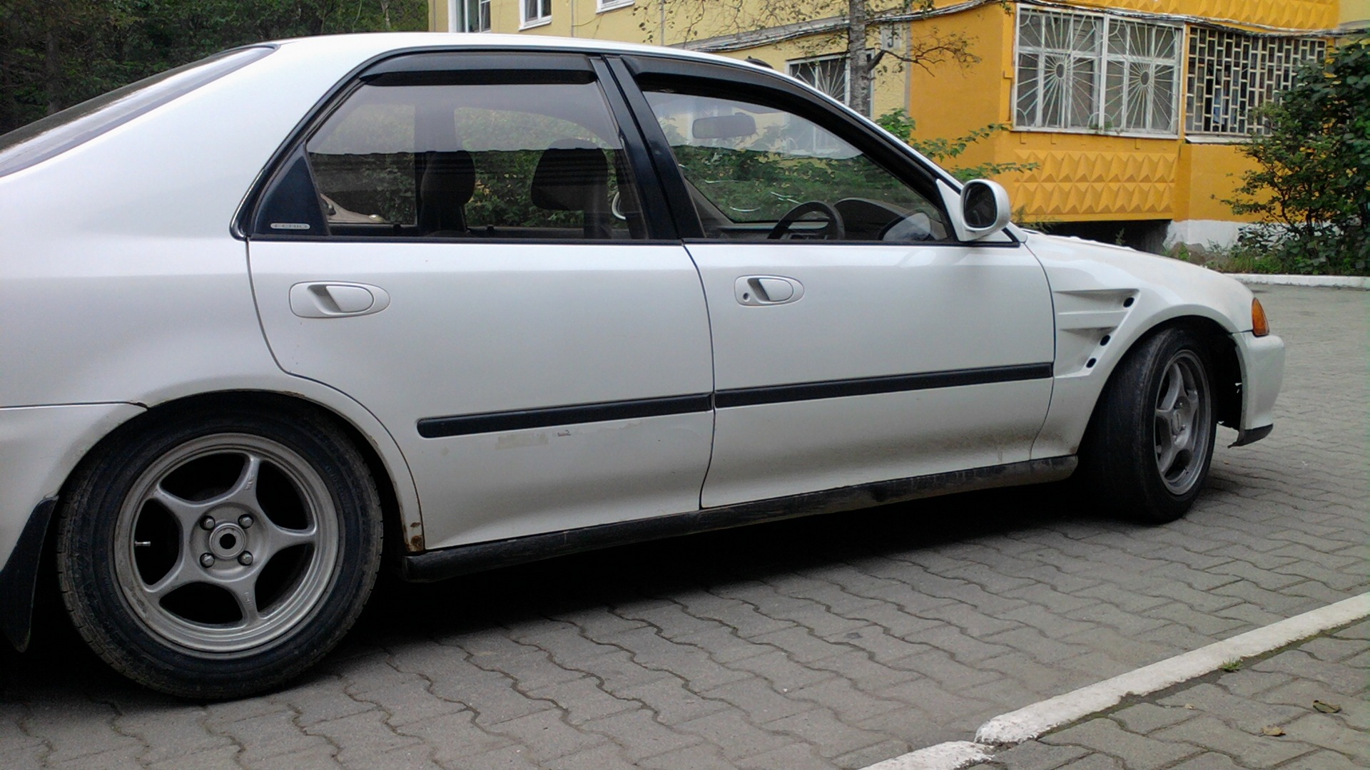 Honda Civic (5G) 1.5 бензиновый 1994 | d15b vtec на DRIVE2
