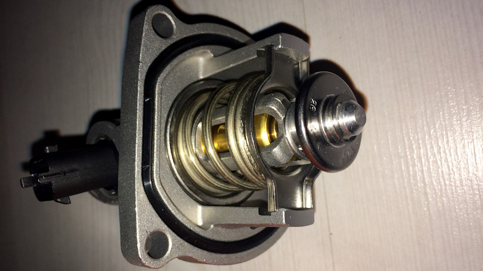 Замена радиатора, термостата и расширительного бочка. — Opel Vectra C ...