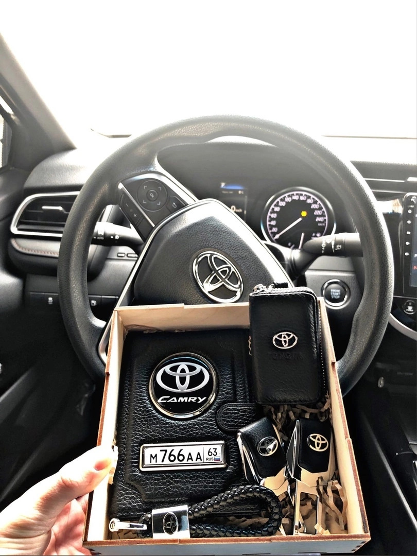 Подарок для автолюбителя — Toyota Camry (XV70), 2 л, 2018 года ...