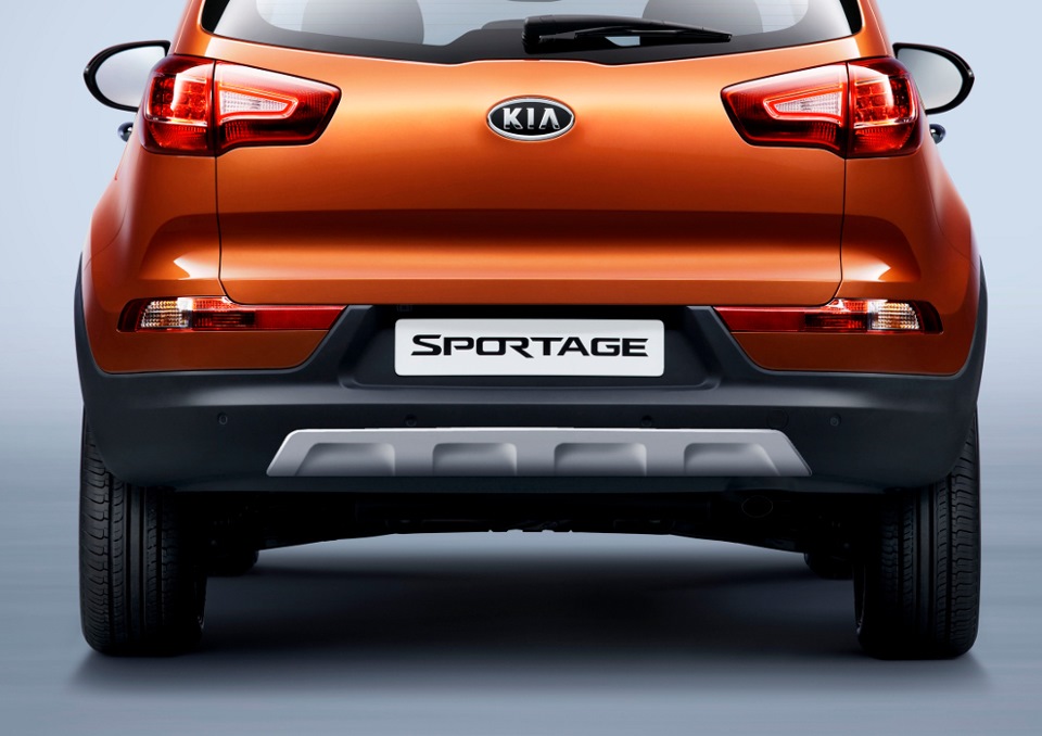 Накладка на задний бампер ОЕМ — KIA Sportage (3G), 2 л, 2012 года ...