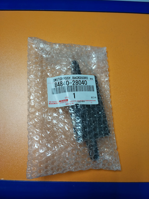 8484028040 Выключатель TOYOTA LEXUS | Запчасти на DRIVE2