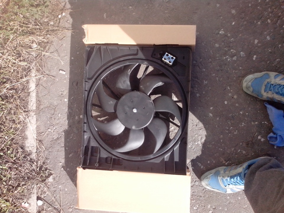 Странный звук с вибрацией ч.2 — Renault Logan (1G), 1,6 л, 2009 года ...