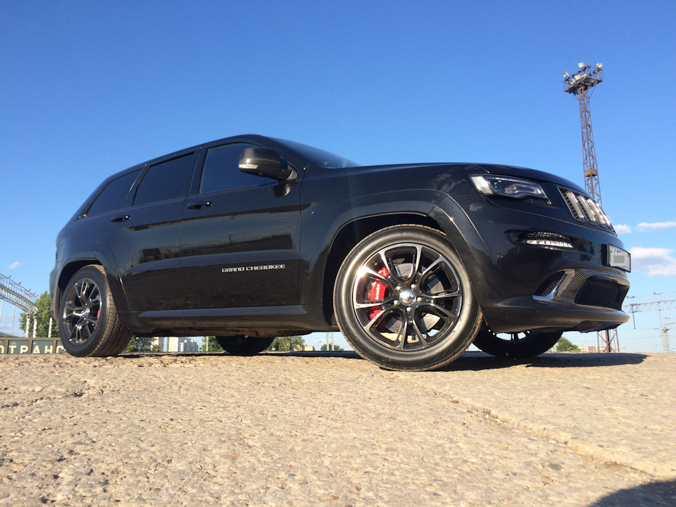 must have – пакет для SRT-8 WK2 — Jeep Grand Cherokee SRT-8 (WK2), 6,4 ...