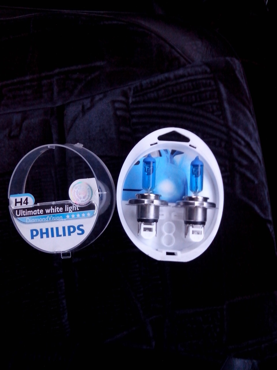 гологеновые лампы Philips Diamond Vision н4 5000к — Lada 2114, 1,6 л ...