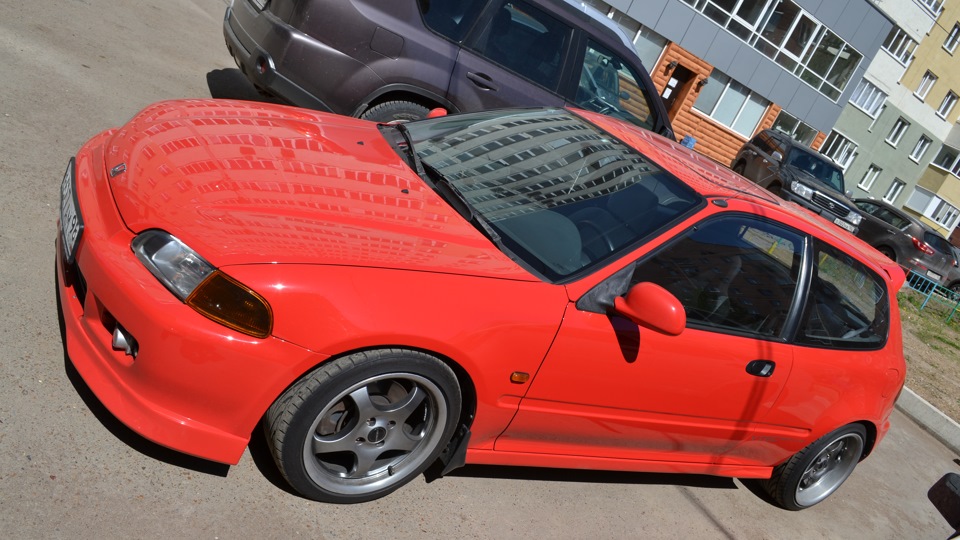 Honda Civic Hatchback (5G) 1.8 бензиновый 1992 | Red Devil Rias на DRIVE2