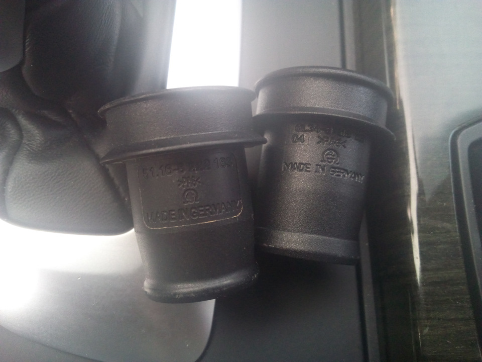 Заглушка розетки 12V BMW F36 — BMW 4 series Gran Coupe (F36), 2 л, 2014 ...