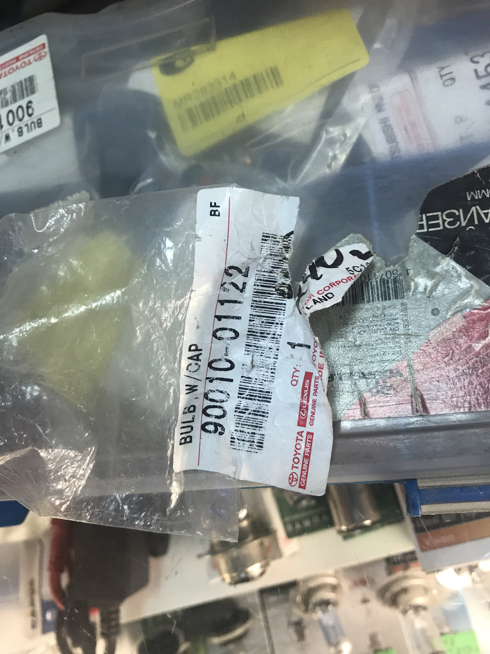 Замена ламп в крутилках климата — Toyota RAV4 (III), 2 л, 2010 года ...