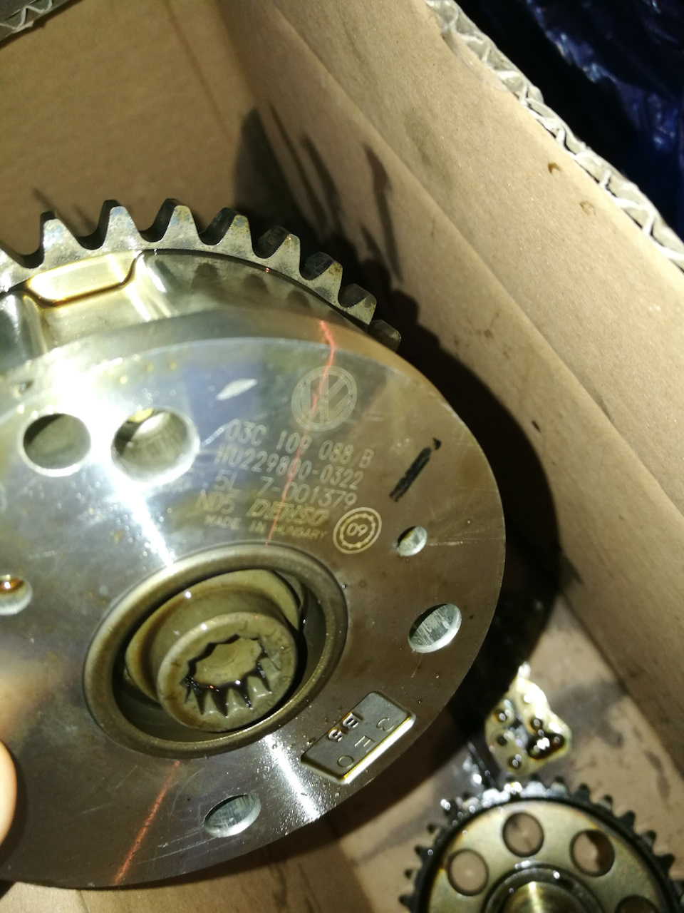 03C109088B Регулятор фаз газораспределен. VAG | Запчасти на DRIVE2