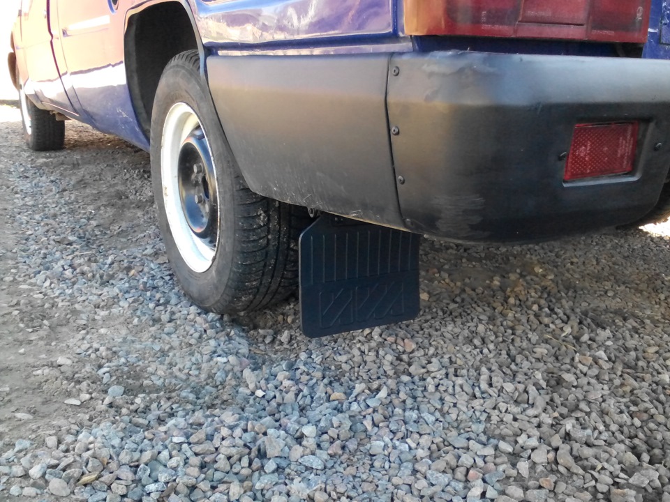 Брызговики и задние подкрылки. — ИЖ 2717, 1,6 л, 2002 года | своими ...