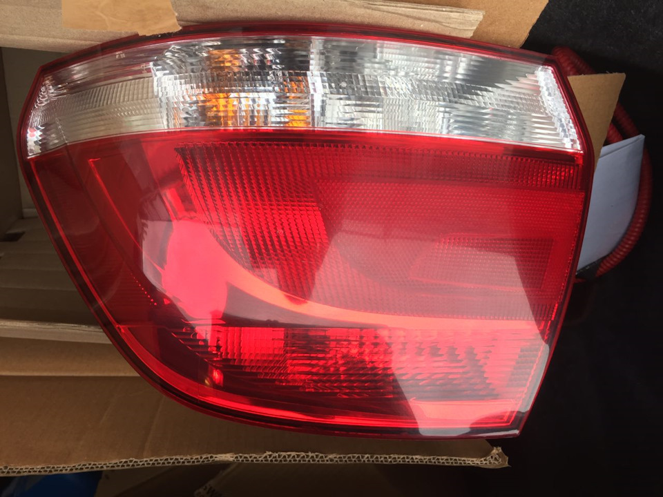 6RU945096E Фонарь задний правый для Volkswagen Polo VAG | Запчасти на ...