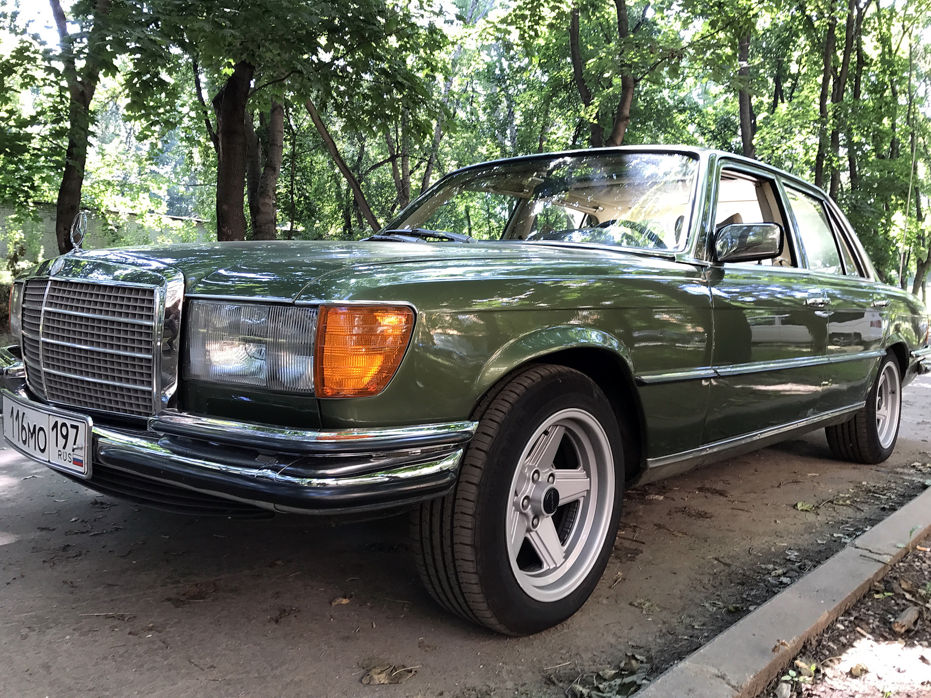 Лето по фото — Mercedes-Benz S-Class (W116), 2,8 л, 1976 года | просто ...