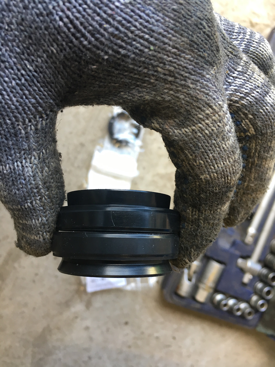 Замена сальников полуосей (переднего дифференциала) на Трибеке — Subaru ...