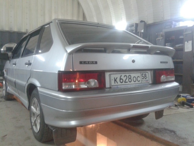 бампера в цвет кузова ( без серой полосы) — Lada 2114, 1,5 л, 2007 года ...