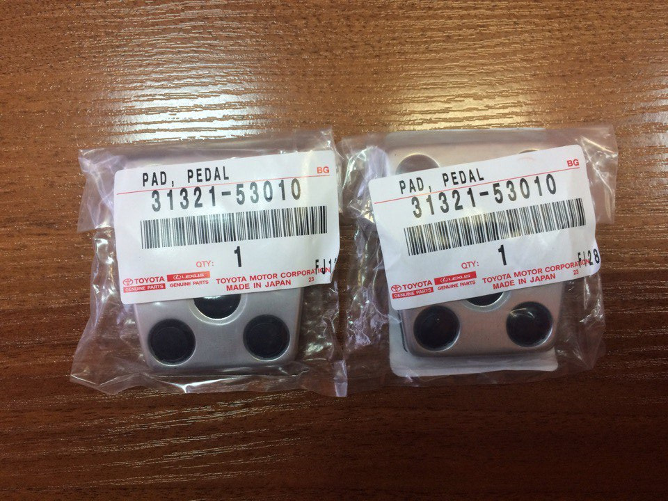 Накладки педалей RS — Toyota Altezza, 2 л, 2003 года | стайлинг | DRIVE2