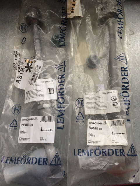 7L0422804D Поперечная рулевая тяга VAG | Запчасти на DRIVE2