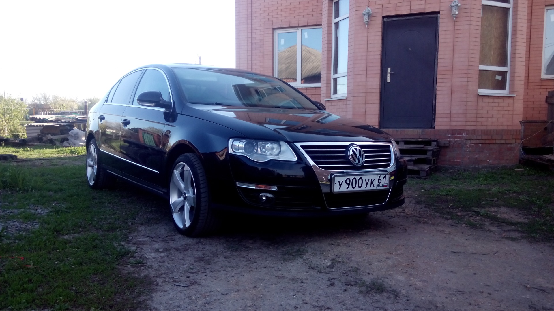 Volkswagen Passat B6 1.8 бензиновый 2011 | black airbuss на DRIVE2