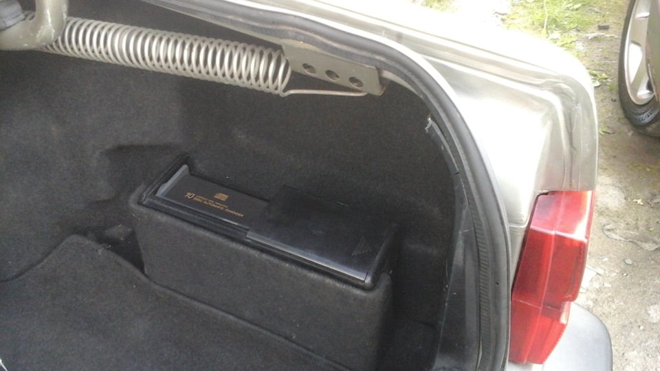 Ченжер на 10 дисков — Audi 200 (20v), 2,2 л, 1990 года | стайлинг | DRIVE2