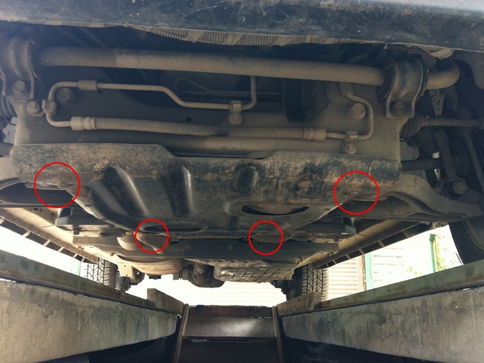 Замена масла в мостах — Jeep Grand Cherokee (WK), 4,7 л, 2005 года ...