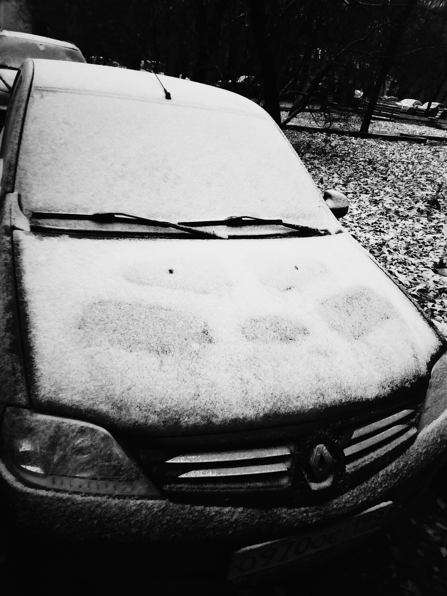 31.10.2017 одел зимние колеса — Renault Logan (1G), 1,6 л, 2009 года ...