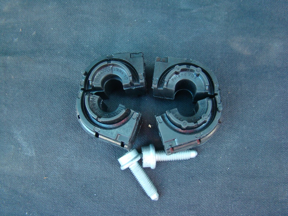 Замена втулок заднего стабилизатора — Volkswagen Golf Variant (Mk5), 2 ...