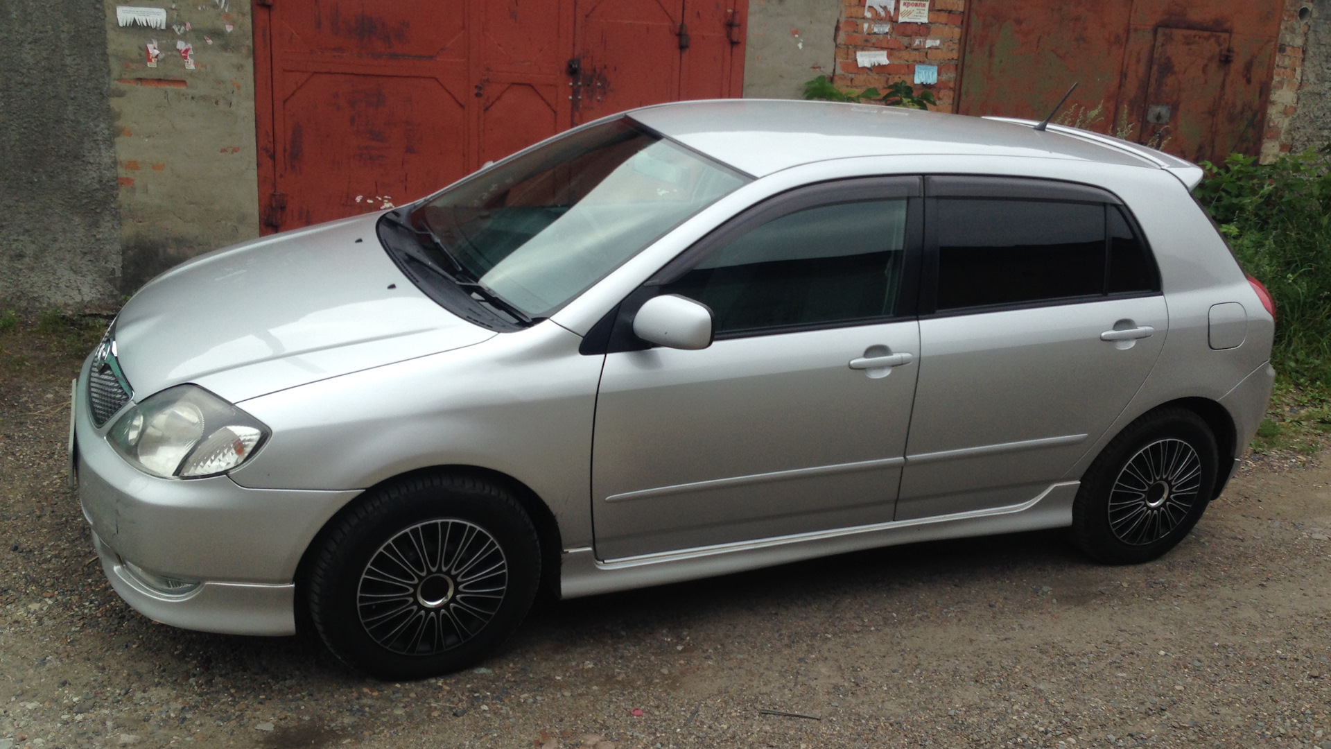 Toyota Corolla RunX 1.8 бензиновый 2001 | 2ZZ A на DRIVE2