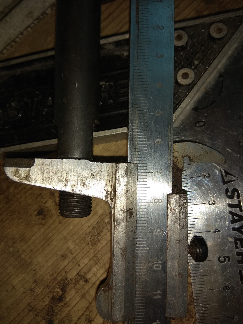 MR418674 Болт сход-развальный заднего подпружинного рычага подвески ...