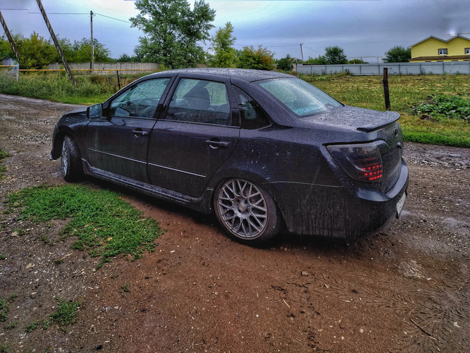 Черный потолок — Lada Гранта (1G), 1,6 л, 2014 года | стайлинг | DRIVE2