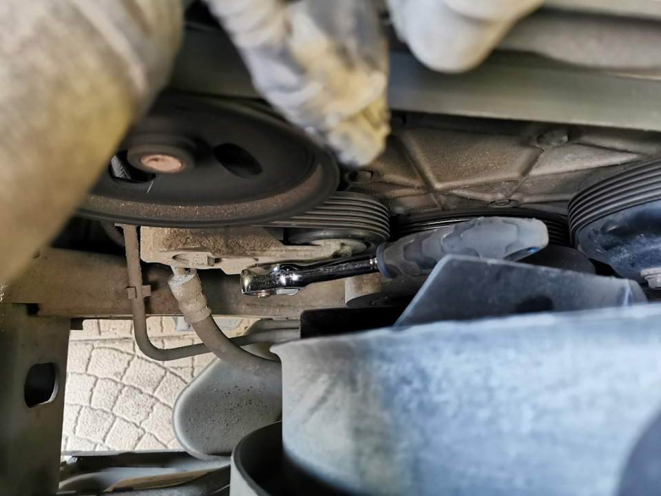 Замена подшипников приводных роликов и ремня Chevrolet TB(1g) (150ткм ...