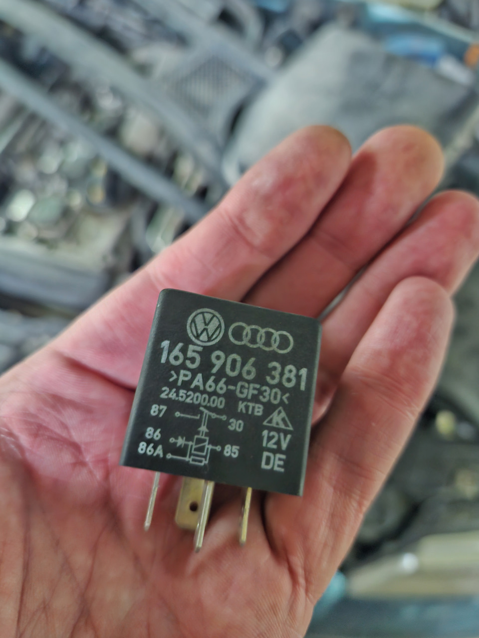 165906381 Реле VAG | Запчасти на DRIVE2