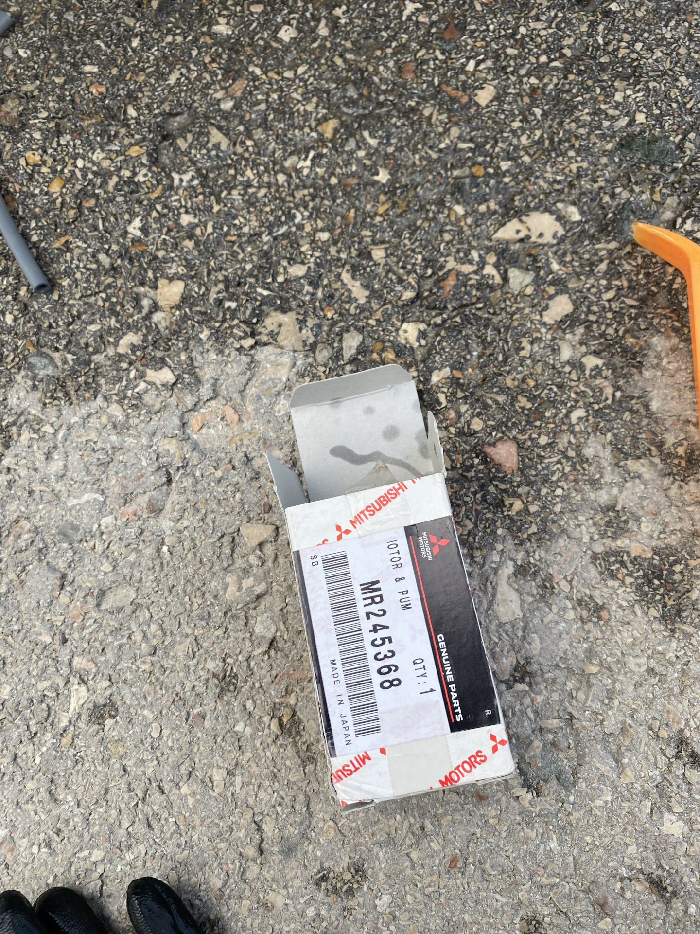 Замена насоса стеклоомывателя и жидкая резина — Suzuki Grand Vitara (2G ...