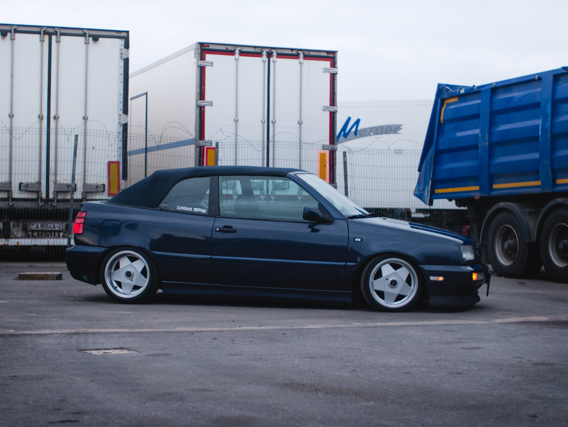 2к19 — Volkswagen Golf Cabriolet Mk3, 2 л, 1997 года | фотография | DRIVE2