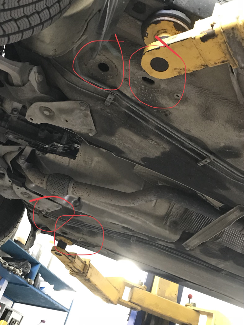 Заглушки днища Passat B5 — Volkswagen Passat B5, 1,8 л, 2004 года ...