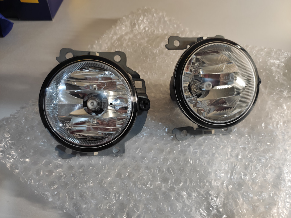 8321A669 ФАРА ПРОТИВОТУМАННАЯ ЛЕВАЯ=ПРАВАЯ OUTLANDER NEW 15- Mitsubishi ...