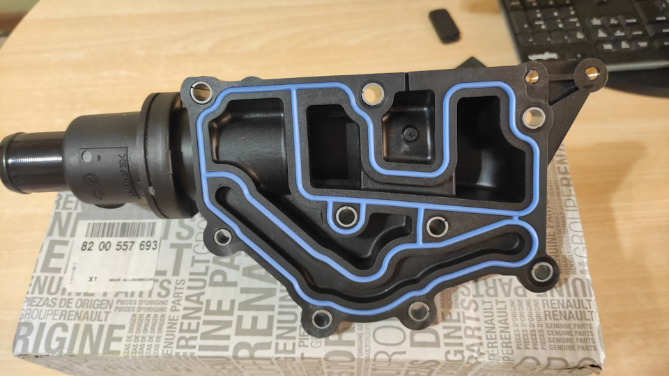 Замена корпуса термостата на авто с АКПП — Renault Scenic II, 1,6 л ...