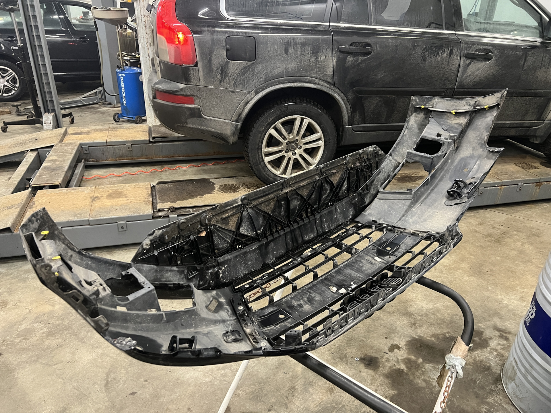 7. Передний парковочный ассистент на Audi A4 B9 — Audi A4 (B9), 1,4 л ...