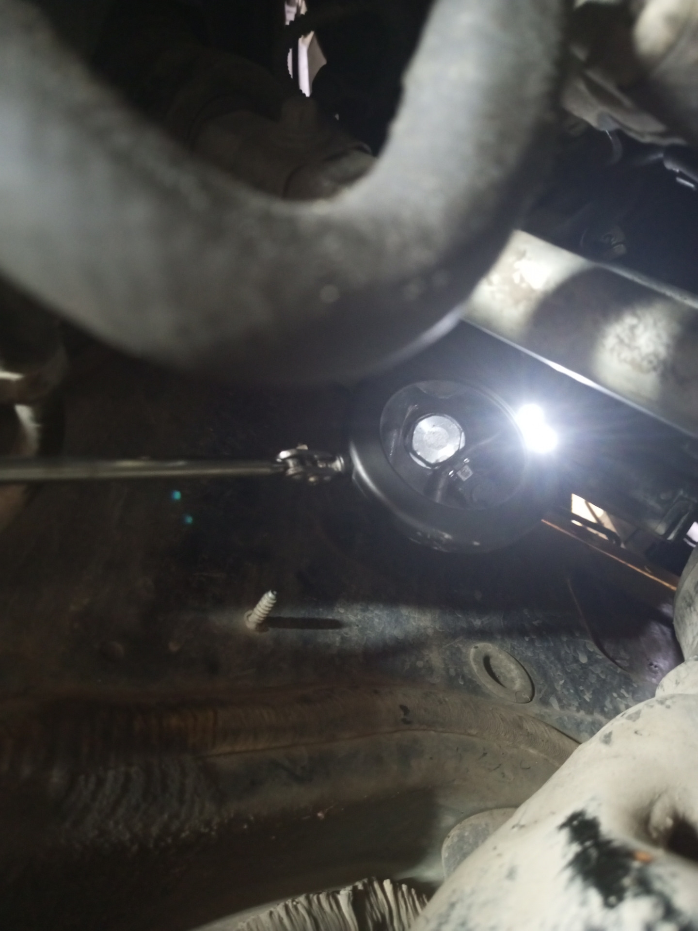 Заглушка вместо регулятора давления — Mercedes-Benz GLK-Class (X204), 2 ...