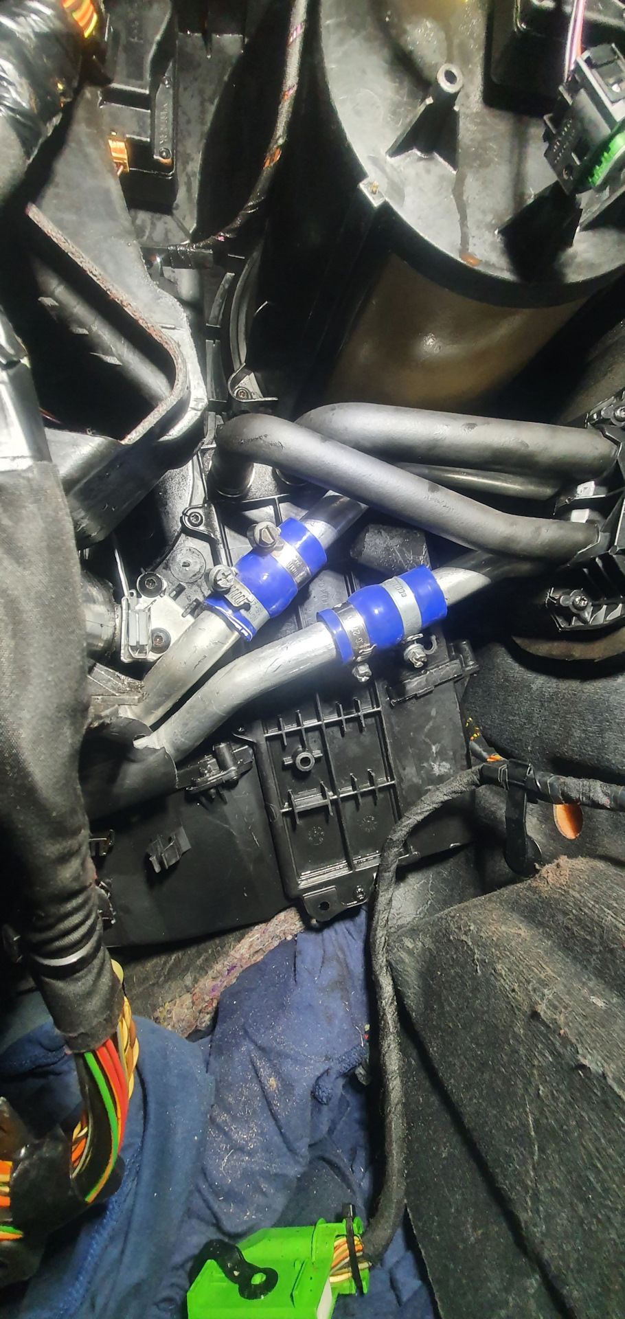 51.Когда всё идёт по…🦊 лисичкиному месту — Volvo S40 (2G), 2,4 л, 2005 ...